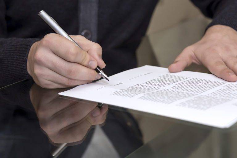 Tinsley Tells Of Four Weird Places That Notary Publics Keep Pens